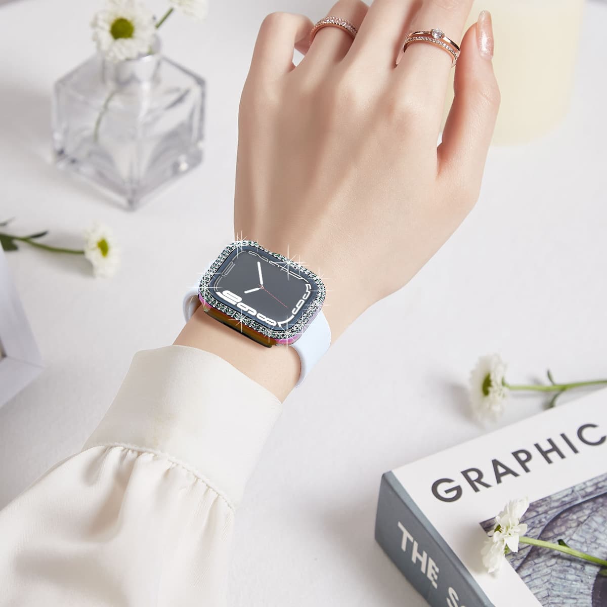 Smartwatch komplett etui Sølv 45 mm Apple Watch 7th Gen - Elkjøp