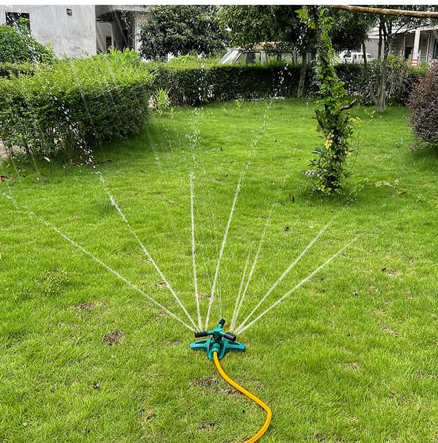 Plen sprinkler hage sprinkler justerbar 360-graders rotasjon bred ...