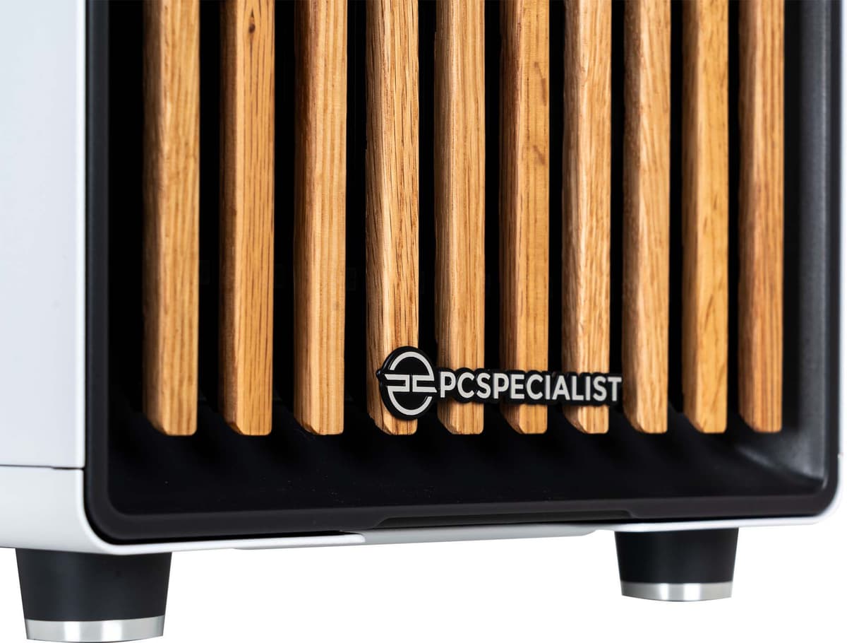 PCSpecialist North 100 i7-14F/16/1000/4070 Super gaming-PC (hvit) - Elkjøp