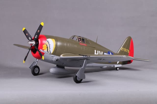 FMS P-47 Razorback Standard 980mm PNP - Elkjøp