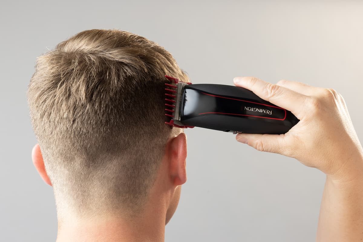 Remington Easy Fade Pro hiustenleikkuukone HC550 - Gigantti