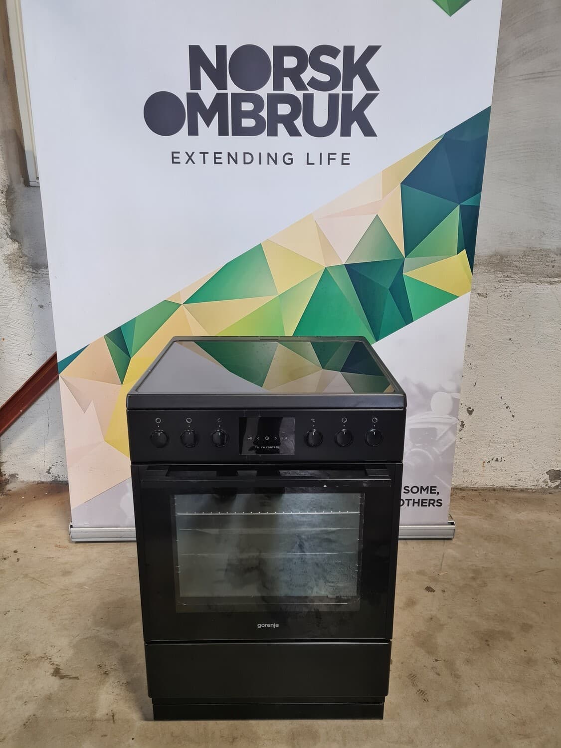 Gorenje ECE97837B Sort Keramisk Komfyr - brukt - Elkjøp