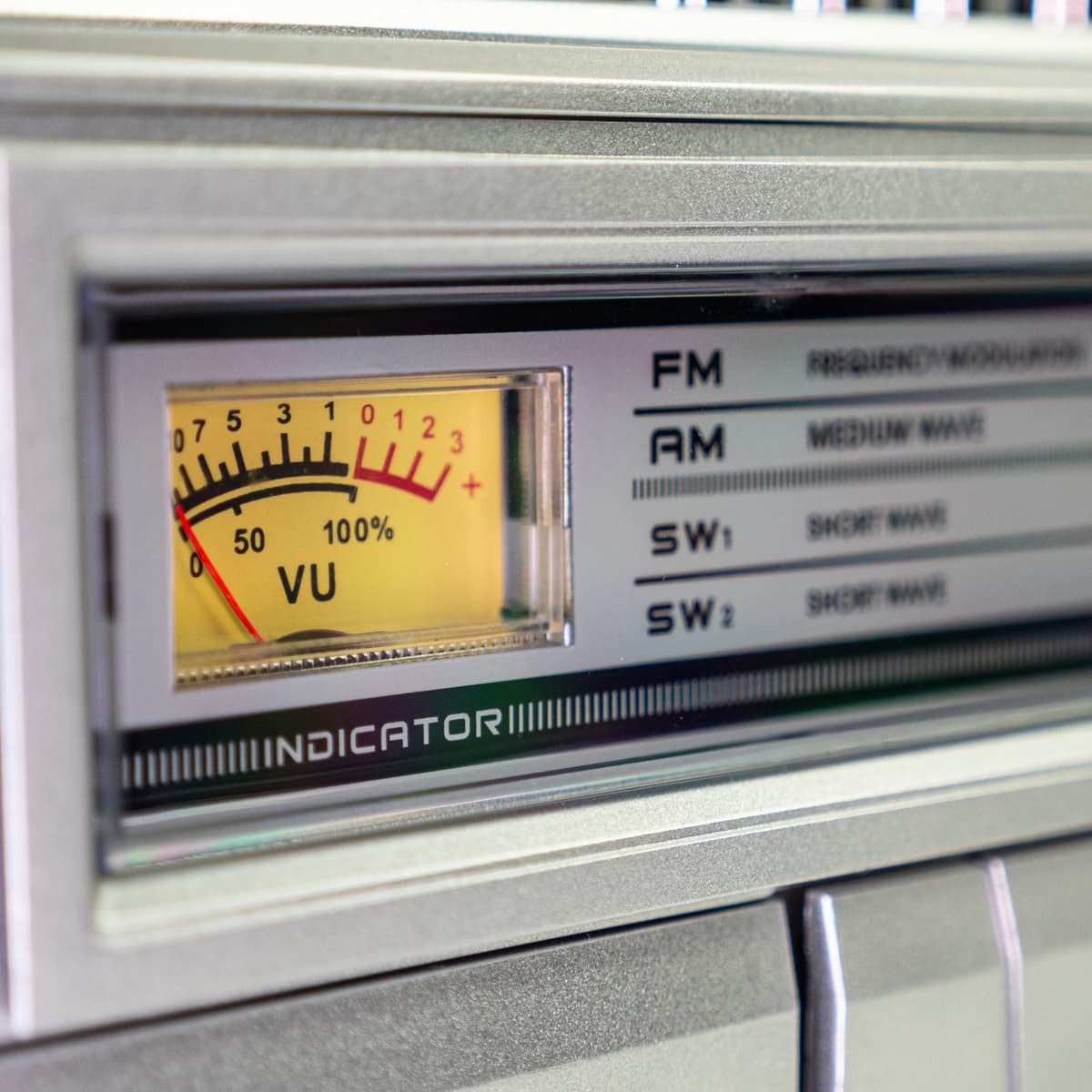 Studio 57 Boombox (Bluetooth) Silver - Elgiganten