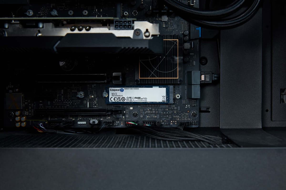 Kingston NV3 M.2 NVMe Gen 4 intern SSD (2TB) - Elgiganten