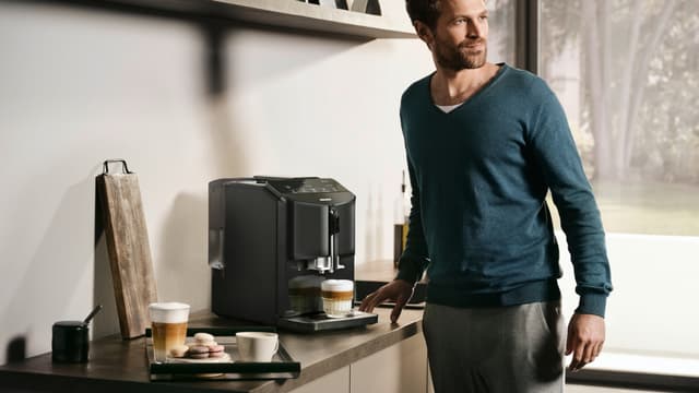 Siemens EQ300 Helautomatisk Kaffemaskin TF301E09 - Elgiganten - Elgiganten