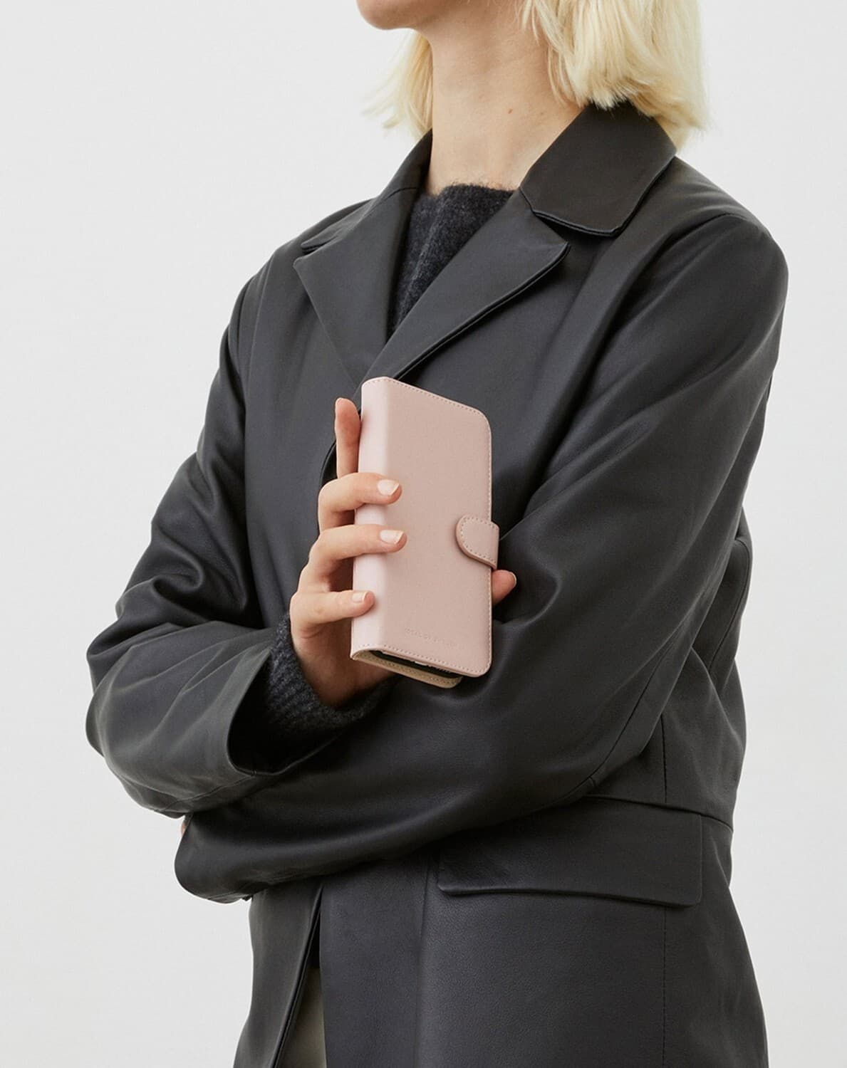 Magnet Wallet+ iPhone 17 Pro Pink - Elkjøp | Elkjøp