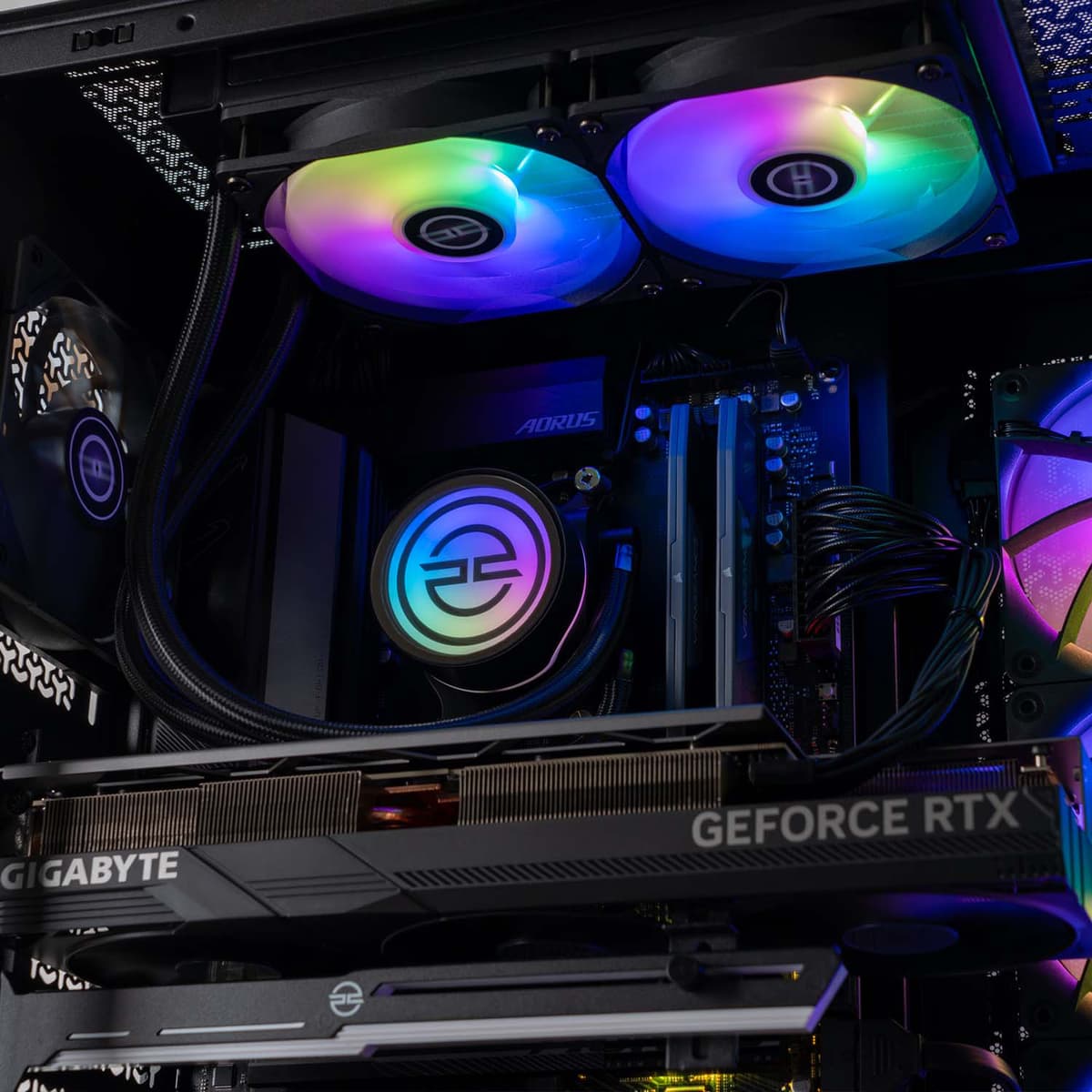 PCSpecialist Ultra 980 R7-9X3D/32/2TB/5080 stasjonær gaming-PC - Elkjøp