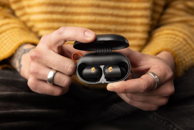 Skullcandy Sesh ANC Active true wireless in-ear-hörlurar (svart/orange ...