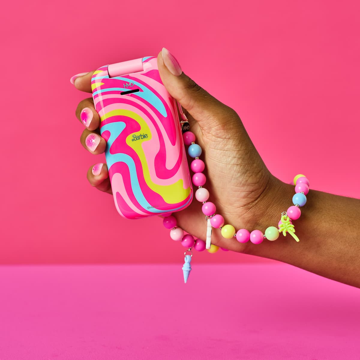 HMD Barbie mobiltelefon (rosa) - Elkjøp