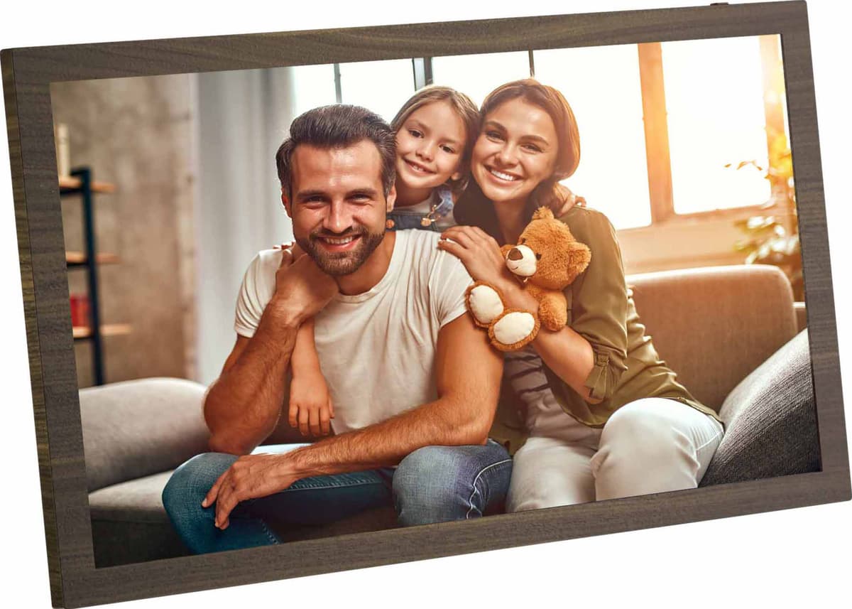 Sandstrøm Frameo FHD WiFi 15,6" digital fotoram (brun) - Elgiganten ...