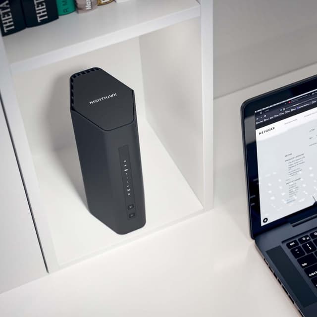 Netgear Nighthawk RS200 WiFi 7 router - Elgiganten