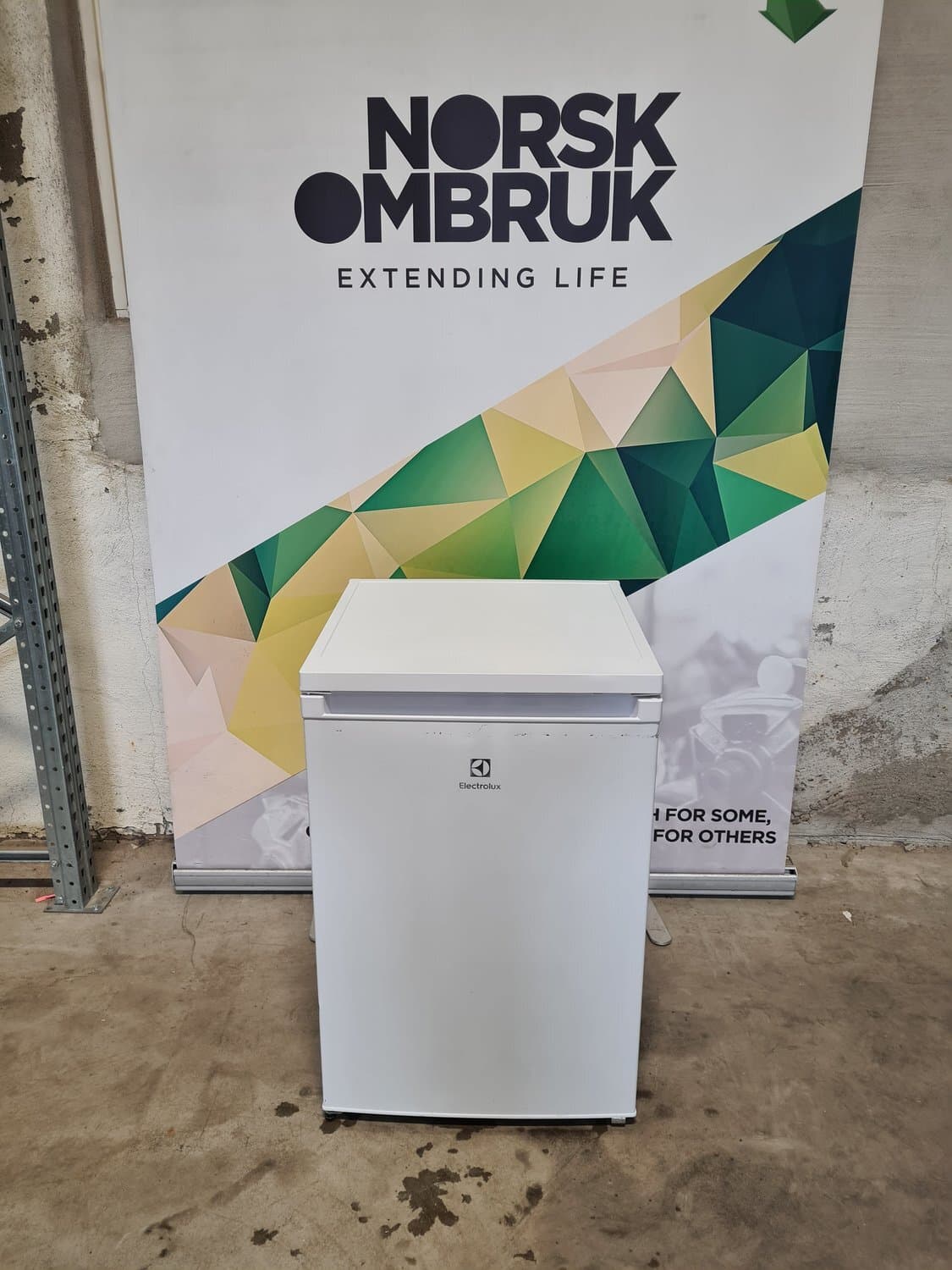 Electrolux kjøleskap LXB1SE11W0 - brukt - Elkjøp | Elkjøp