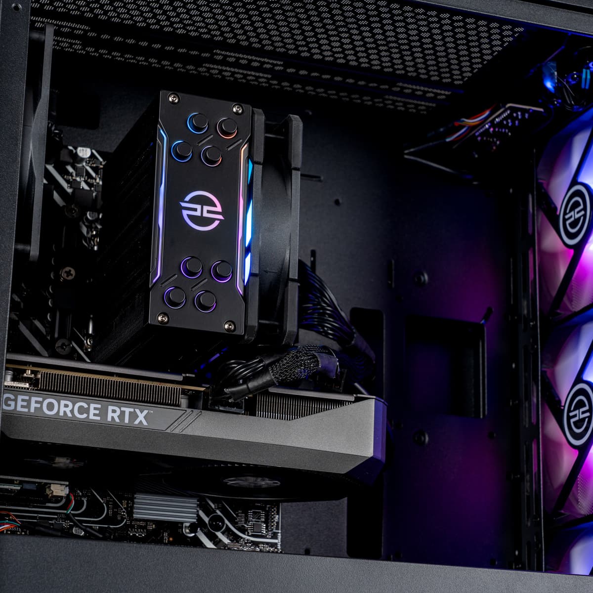 PCSpecialist Core 210 i5-14/16/1TB/3050 stasjonær gaming-PC - Elkjøp
