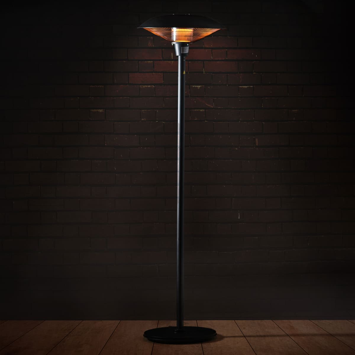 Fornorth Terrassevarmer Stående Varmelampe Premium 2000W, svart - Elkjøp | Elkjøp