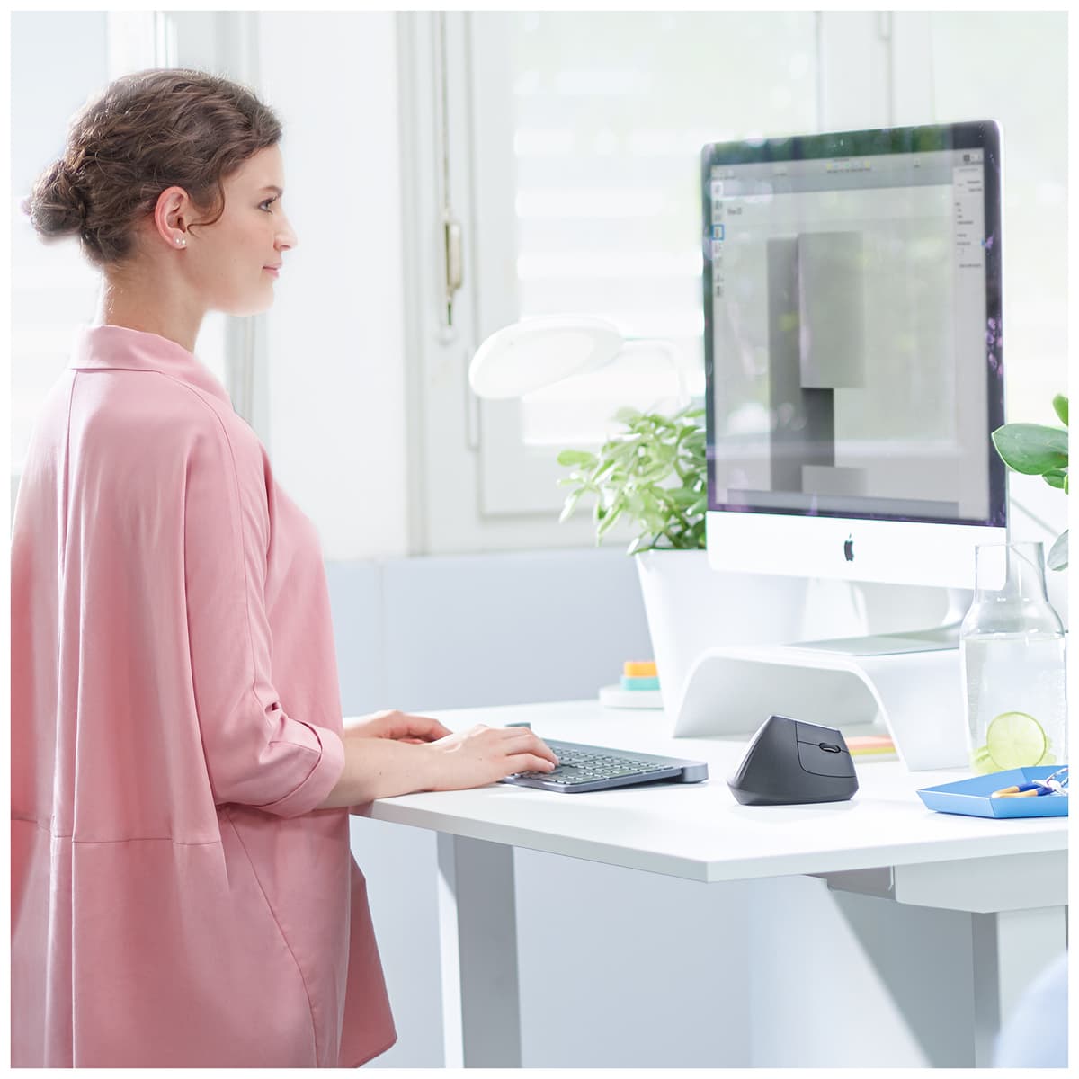 Logitech MX Vertical pystyhiiri - Gigantti verkkokauppa